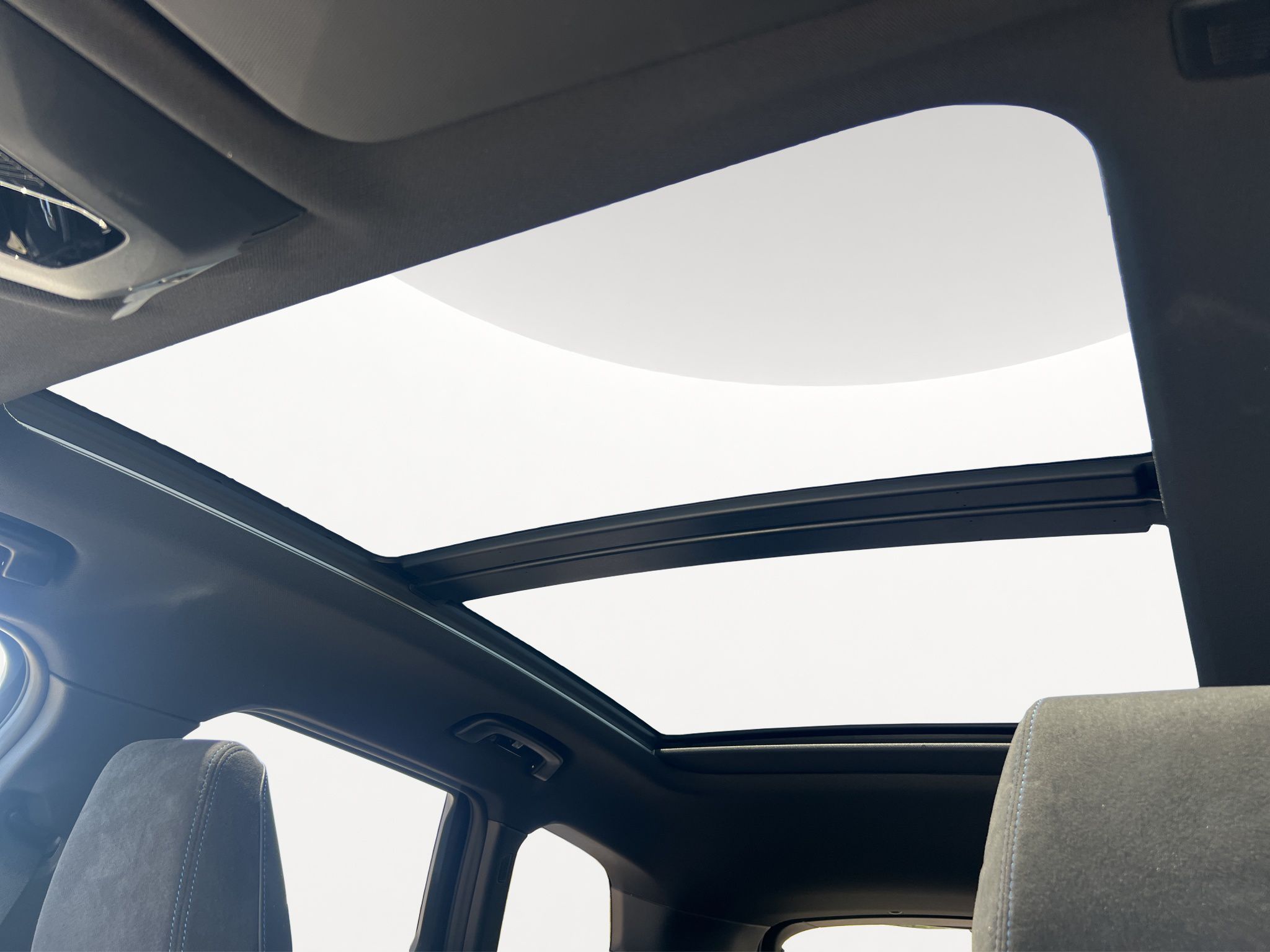 BMW X1 xDrive28i Space Silver Metallic - Atlantic Cars