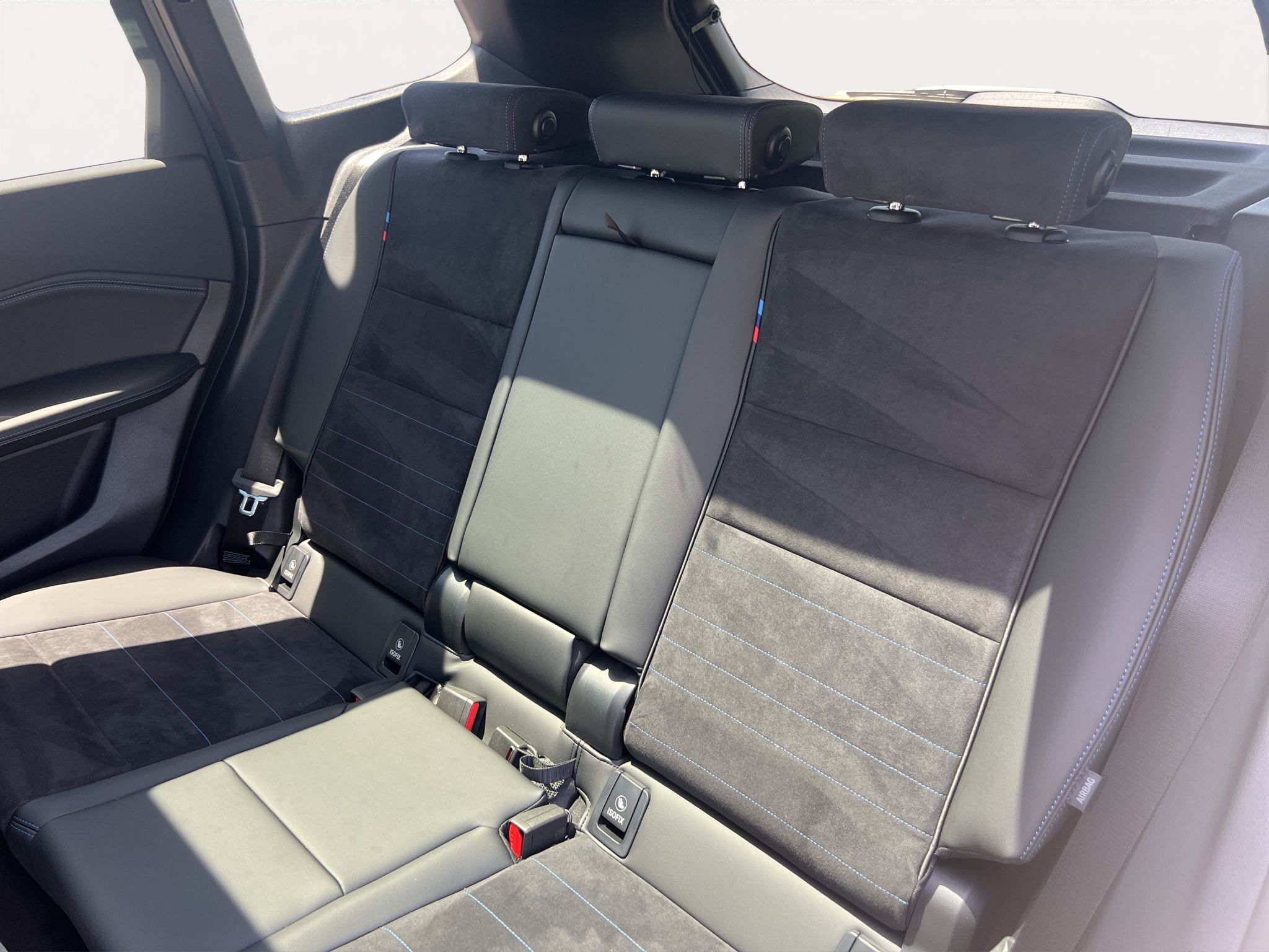 BMW X1 xDrive28i Space Silver Metallic - Atlantic Cars